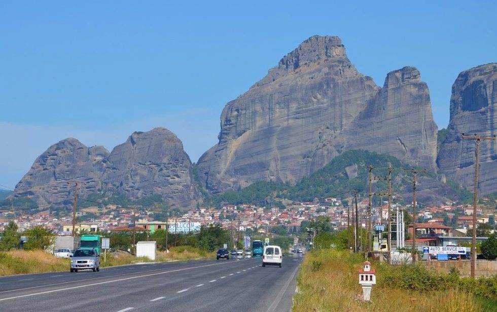 The floating monasteries of Greece: visit Meteora and surrounds