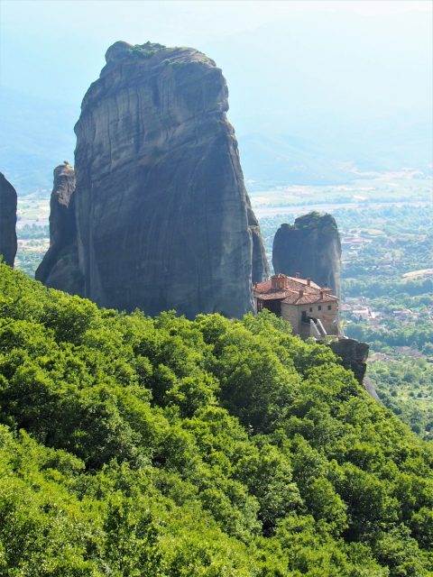 The floating monasteries of Greece: visit Meteora and surrounds