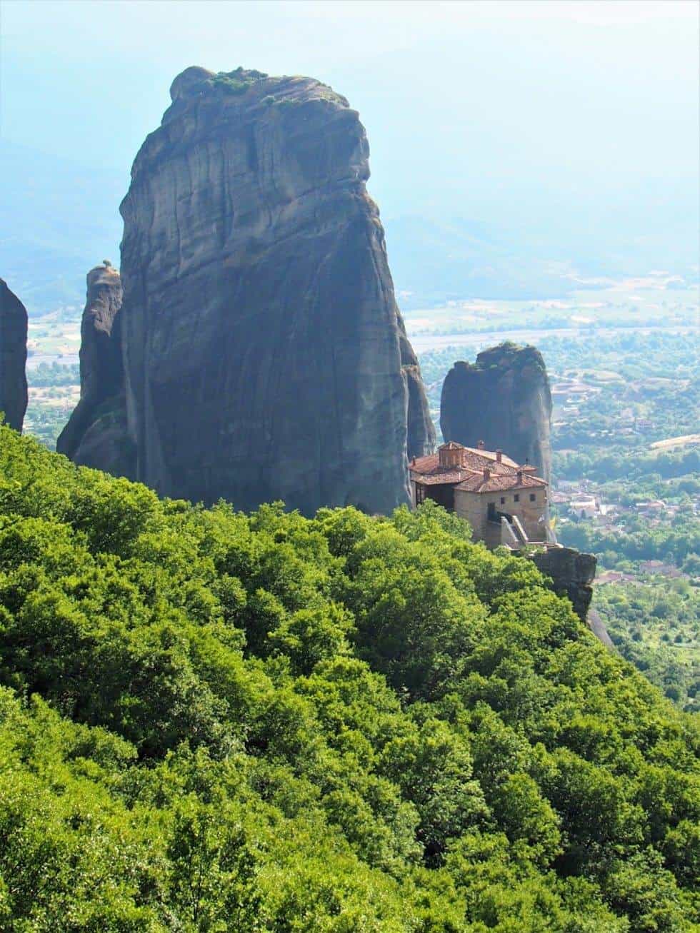 The floating monasteries of Greece: visit Meteora and surrounds