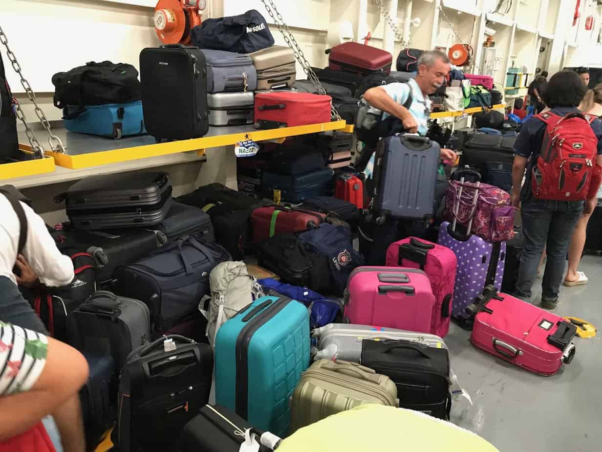 WHAT TO PACK FOR GREECE FOR MEN