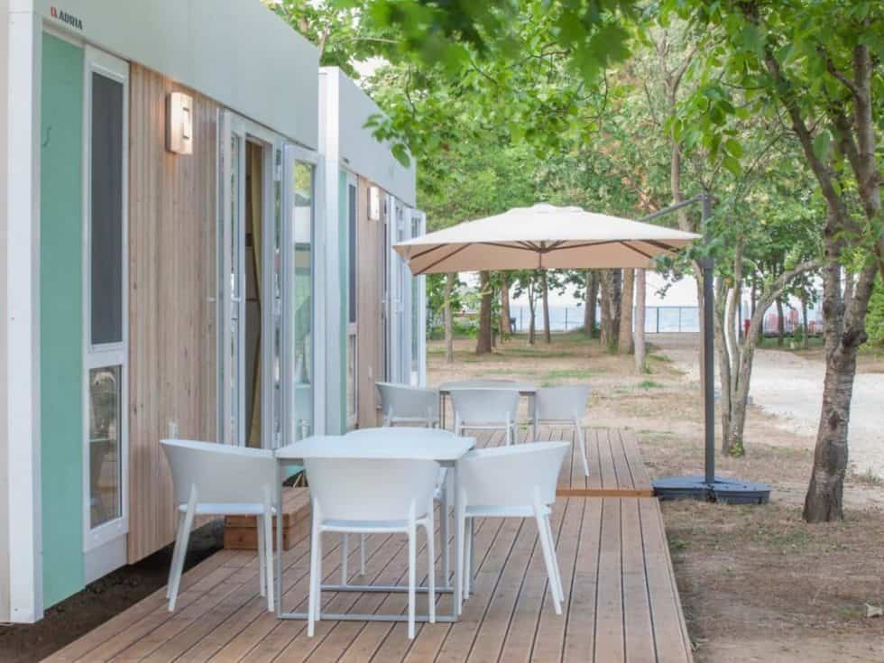 UNIQUE PLACES TO STAY IN GREECE - ACCOMMODATION SECRETS