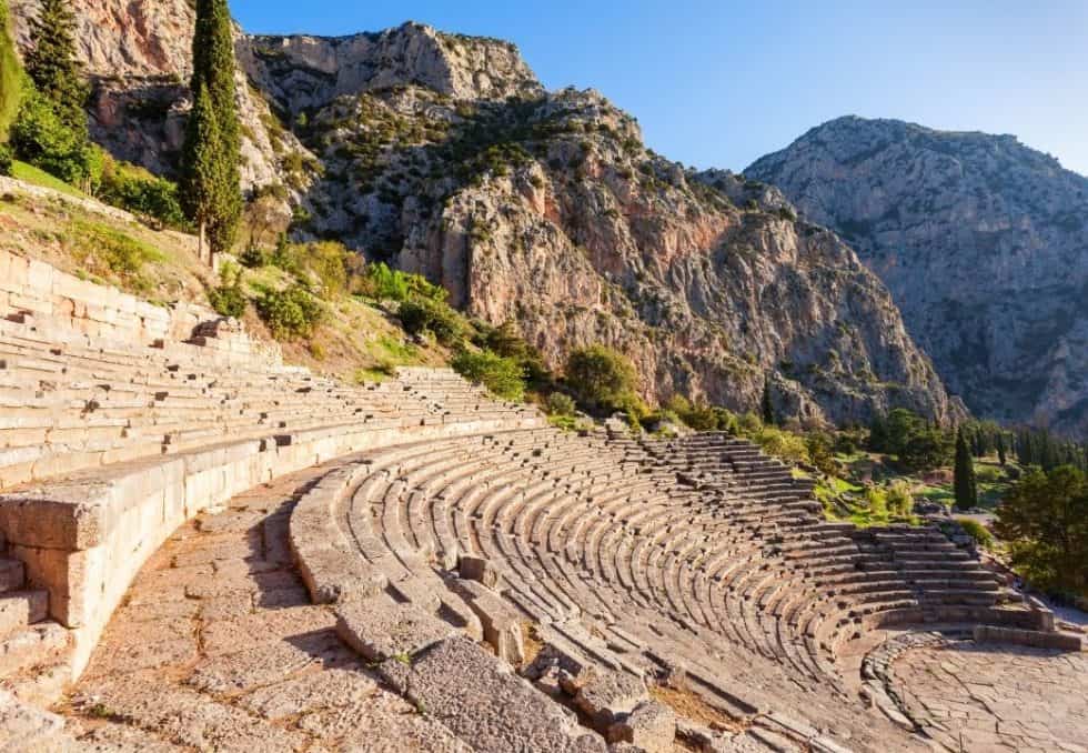 VISIT DELPHI, GREECE - THE HOME OF THE ORACLE