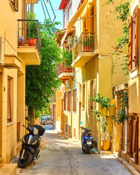 THINGS TO DO IN AEGINA, WHERE TO STAY AND MORE