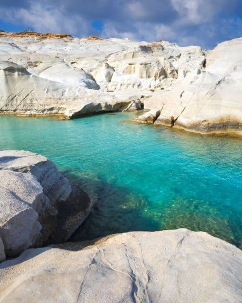 111 AMAZING PLACES FOR YOUR GREECE BUCKET LIST