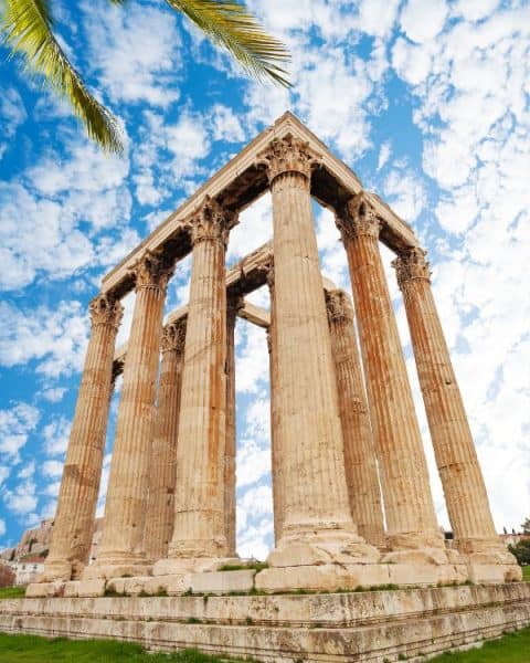 111 AMAZING PLACES FOR YOUR GREECE BUCKET LIST