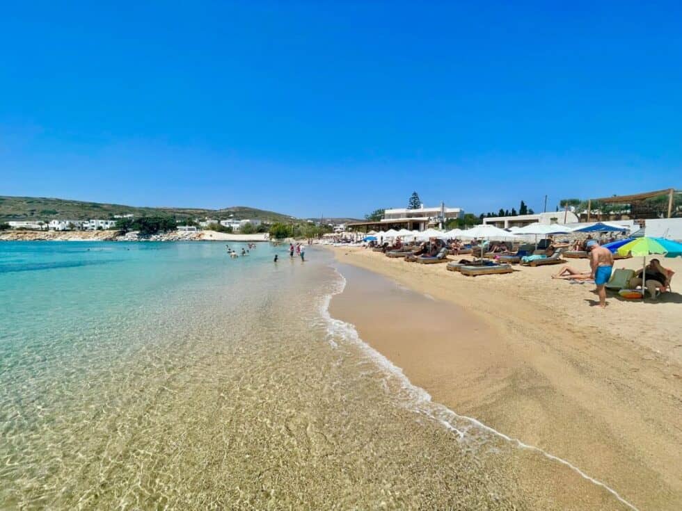 WHERE TO HANG OUT AT A GREAT PAROS BEACH CLUB