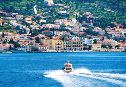 A COMPLETE GUIDE TO SPETSES ISLAND, GREECE