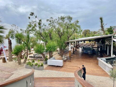 TOP ATHENS BEACH CLUBS AND BARS