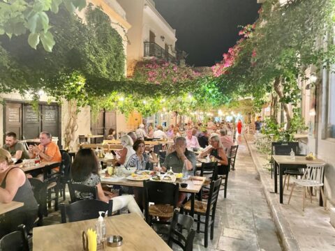 DISCOVER SYROS ISLAND, THE CAPITAL OF THE CYCLADES