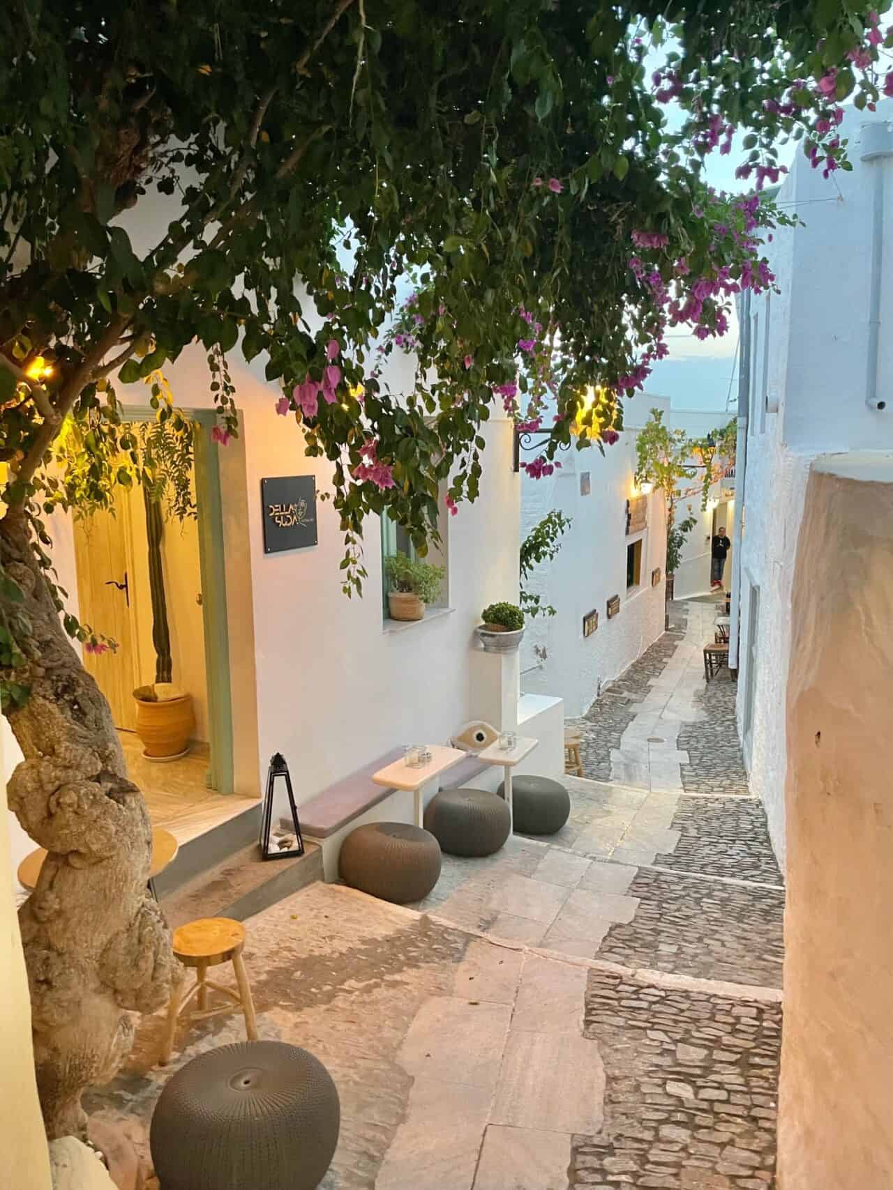 SYROS - THE QUEEN OF THE CYCLADES